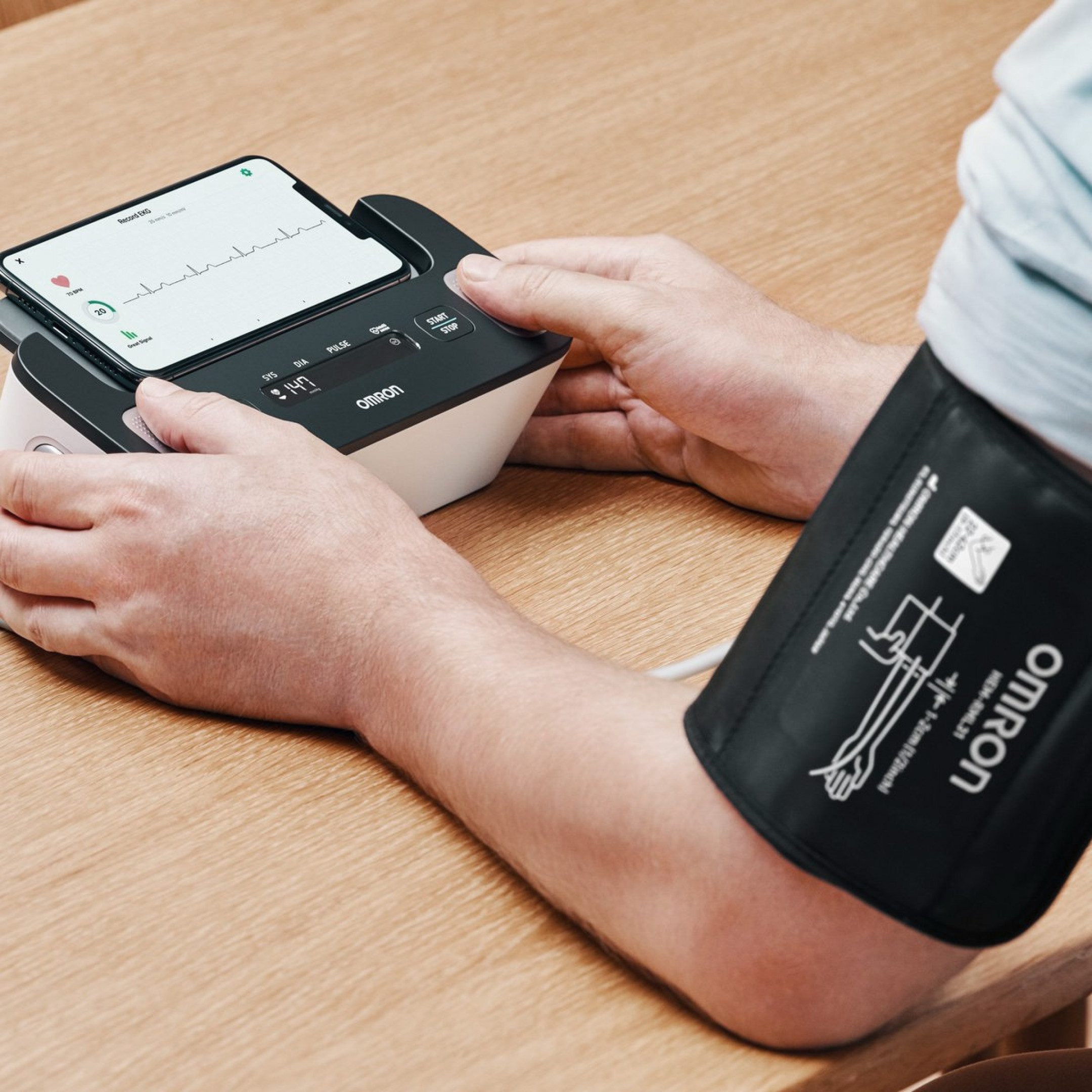 Tensimeter Digital Omron COMPLETE HEM-7530T + Pemeriksaan EKG | Galeri Medika